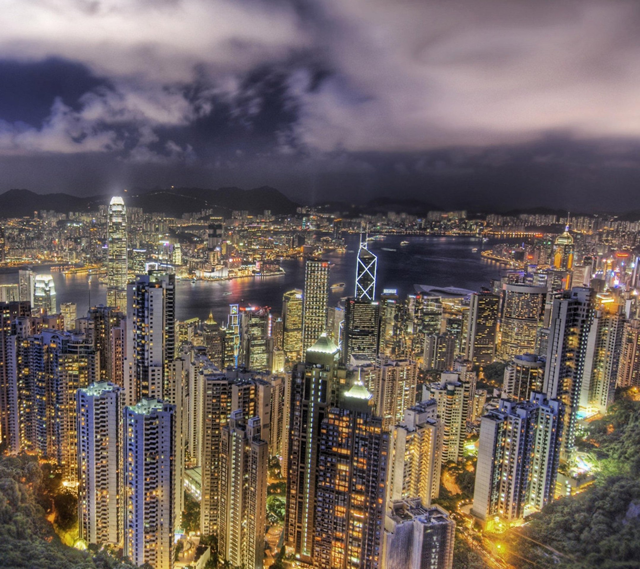 10 tematskih pozadina za vaš smartphone - Balkan Android