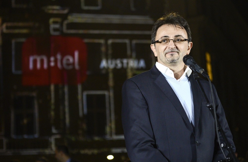 „Teslin vremeplov“ obasjao Beč - Balkan Android